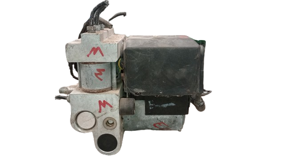 Toyota Yaris Actuator and Pump Assembly, Htbk, 4 Dr, rear drum brakes